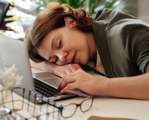 12 Easy Tips to Avoid the Afternoon Energy Crash - This Is Perimenopause