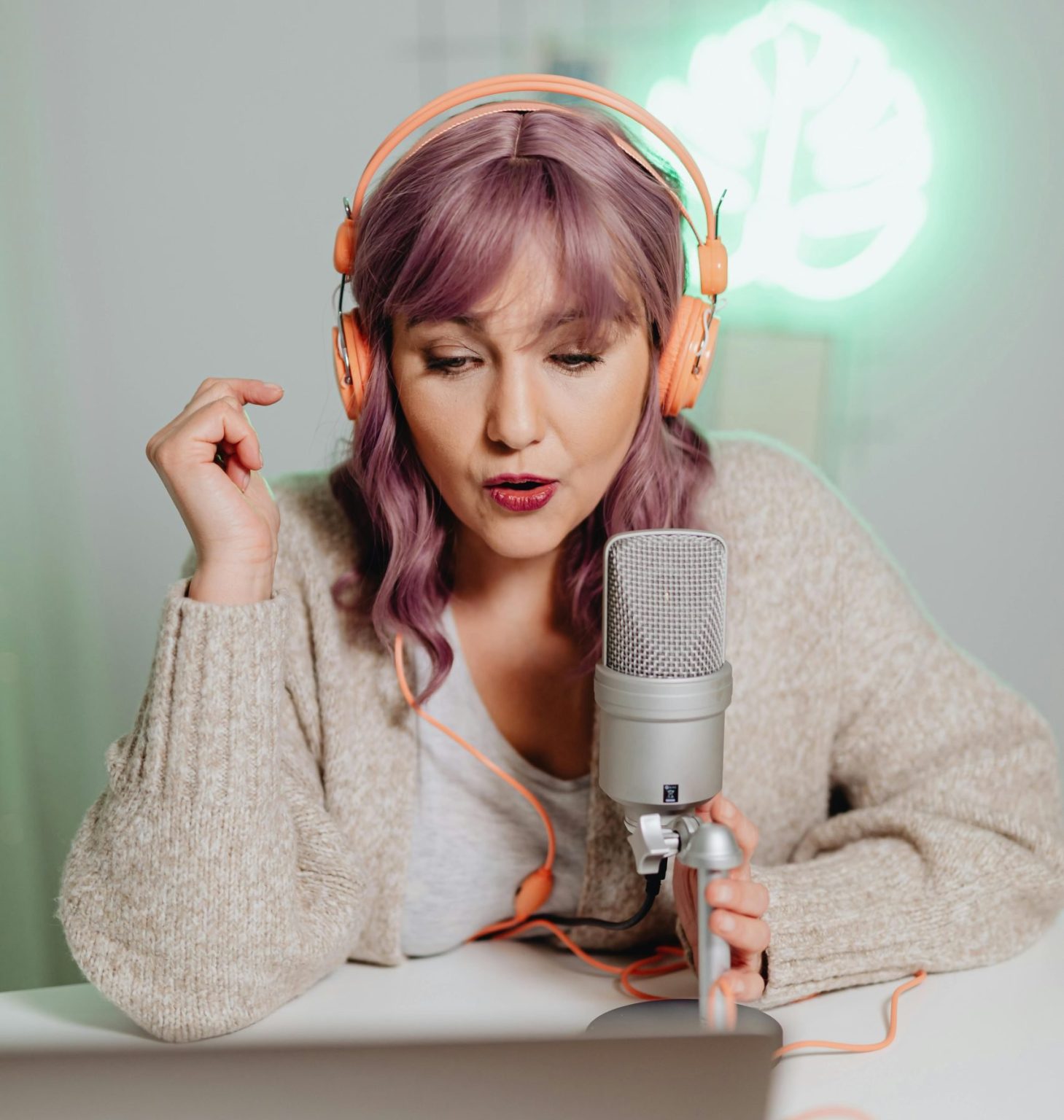 10 Best Menopause Podcasts in 2024 - This Is Perimenopause